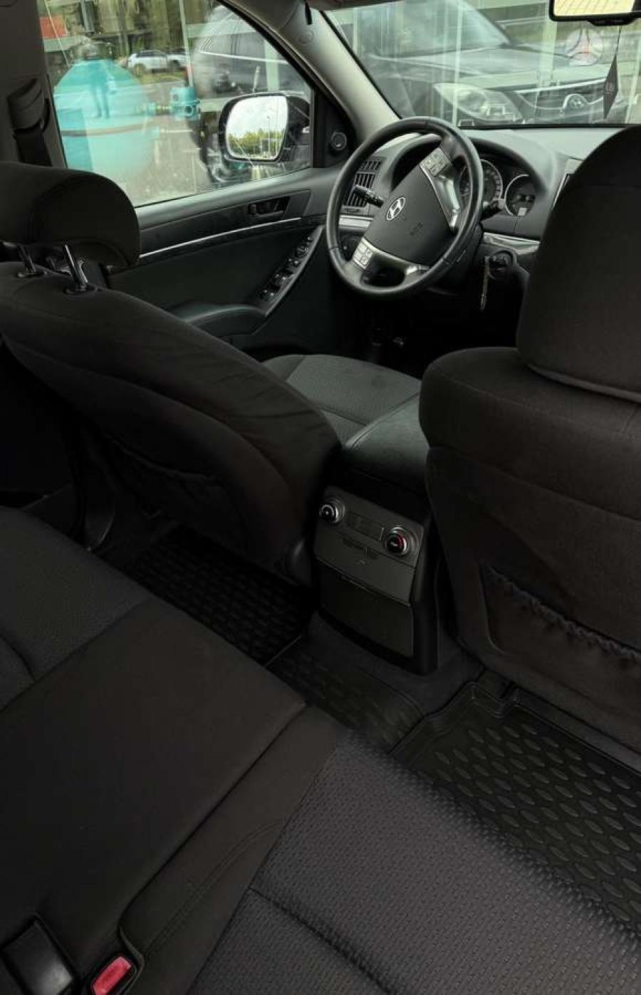 Melns Hyundai Ix55 2011 Klaipėda, ar dzinēja tilpumu 2.96 L un nobraukumu 278 tūkst. km par 4400 €, foto 33 vietnē AUTOMOTO.COM.LV