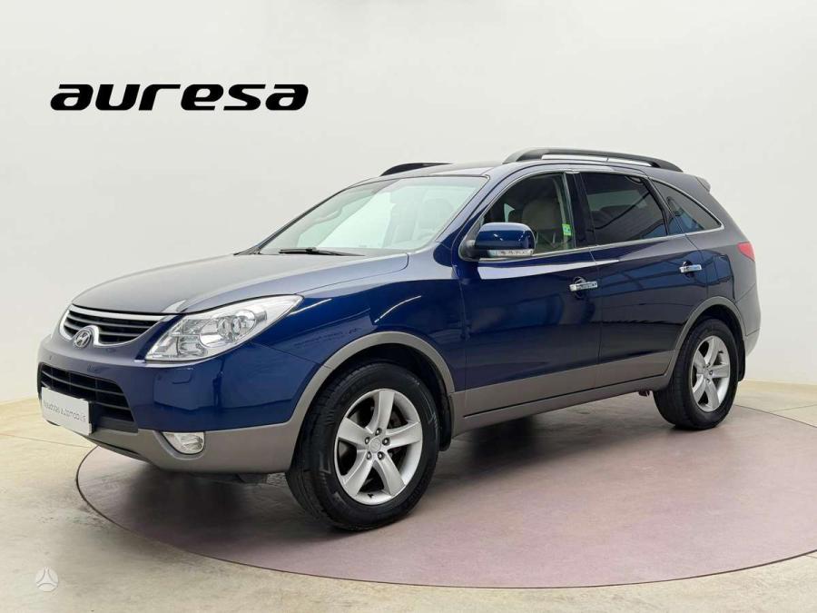 Blue Hyundai Ix55 2009 in Panevezys, with an engine capacity of 2.96 L and mileage of 339 thousand km for 4890 €, photo 1 on AUTOMOTO.COM.LV