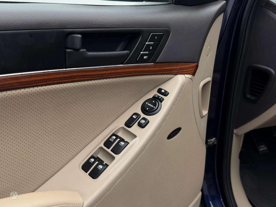 Blue Hyundai Ix55 2009 in Panevezys, with an engine capacity of 2.96 L and mileage of 339 thousand km for 4890 €, photo 11 on AUTOMOTO.COM.LV