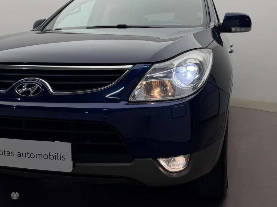 Blue Hyundai Ix55 2009 in Panevezys, with an engine capacity of 2.96 L and mileage of 339 thousand km for 4890 €, photo 37 on AUTOMOTO.COM.LV