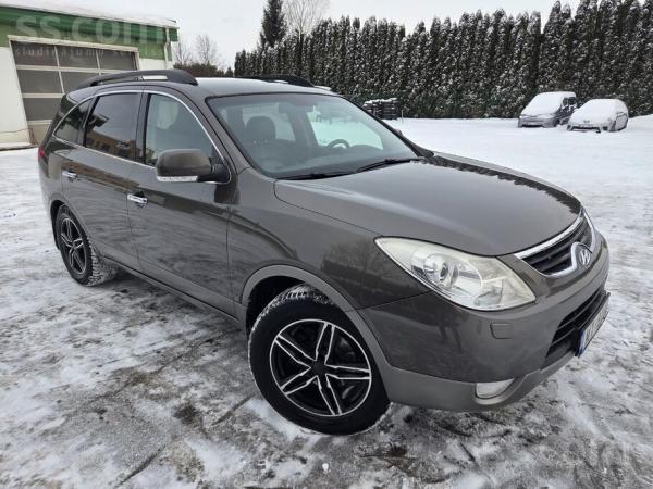 Brown Hyundai Ix55 2009 in Jelgava, with an engine capacity of 3.00 L and mileage of 0 thousand km for 5200 €, photo 4 on AUTOMOTO.COM.LV