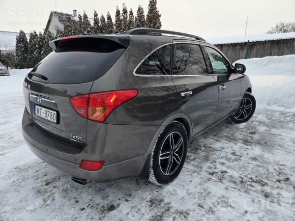 Brown Hyundai Ix55 2009 in Jelgava, with an engine capacity of 3.00 L and mileage of 0 thousand km for 5200 €, photo 5 on AUTOMOTO.COM.LV