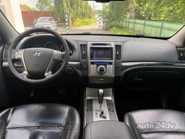 Hyundai Ix55 2010 in Tartu, with an engine capacity of 3.00 L and mileage of 272 thousand km for 6999 €, photo 10 on AUTOMOTO.COM.LV