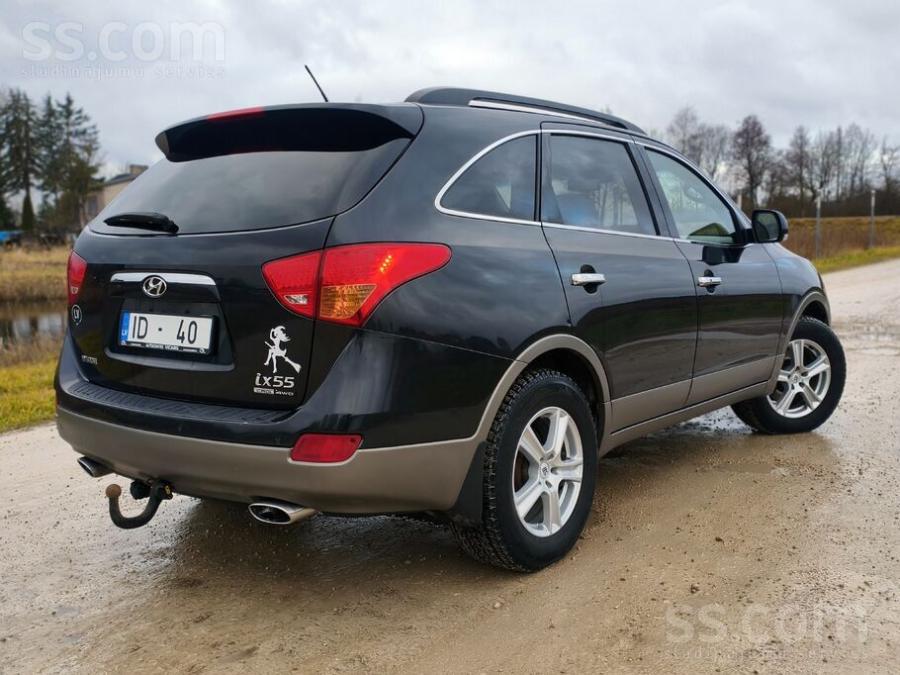 Grey Hyundai Ix55 2009 in Preili, with an engine capacity of 3.00 L and mileage of 237 thousand km for 5900 €, photo 2 on AUTOMOTO.COM.LV
