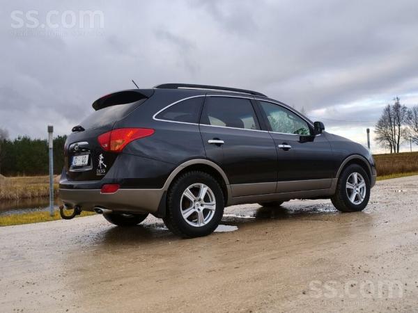 Pelēks Hyundai Ix55 2009 Preiļi, ar dzinēja tilpumu 3.00 L un nobraukumu 237 tūkst. km par 5500 €, foto 7 vietnē AUTOMOTO.COM.LV
