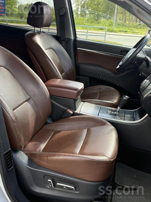 Pelēks Hyundai Ix55 2013 Aizkraukle, ar dzinēja tilpumu 3.00 L un nobraukumu 165 tūkst. km par 8700 €, foto 7 vietnē AUTOMOTO.COM.LV