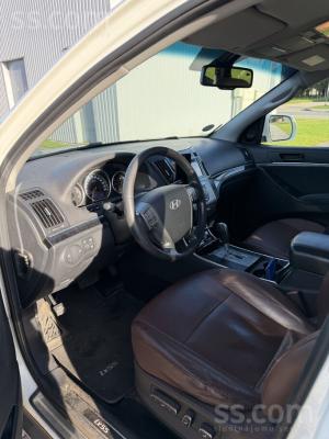 Balts Hyundai Ix55 2009 Valmiera, ar dzinēja tilpumu 3.00 L un nobraukumu 251 tūkst. km par 4000 €, foto 6 vietnē AUTOMOTO.COM.LV