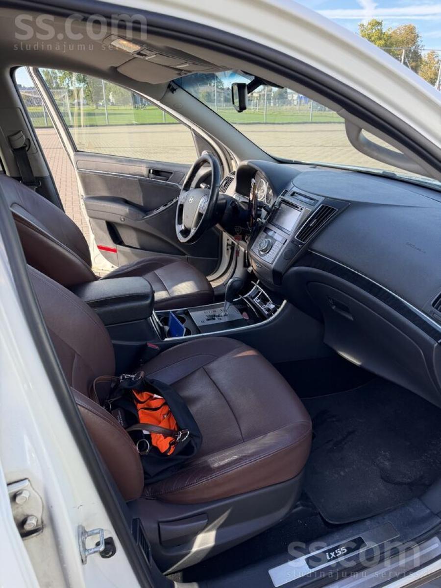 Balts Hyundai Ix55 2009 Valmiera, ar dzinēja tilpumu 3.00 L un nobraukumu 251 tūkst. km par 4000 €, foto 8 vietnē AUTOMOTO.COM.LV