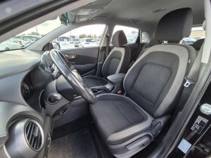 Black Hyundai Kona 2018 in Taurage, with an engine capacity of 1.00 L and mileage of 160 thousand km for 9300 €, photo 9 on AUTOMOTO.COM.LV