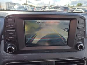 Black Hyundai Kona 2018 in Taurage, with an engine capacity of 1.00 L and mileage of 160 thousand km for 9300 €, photo 11 on AUTOMOTO.COM.LV