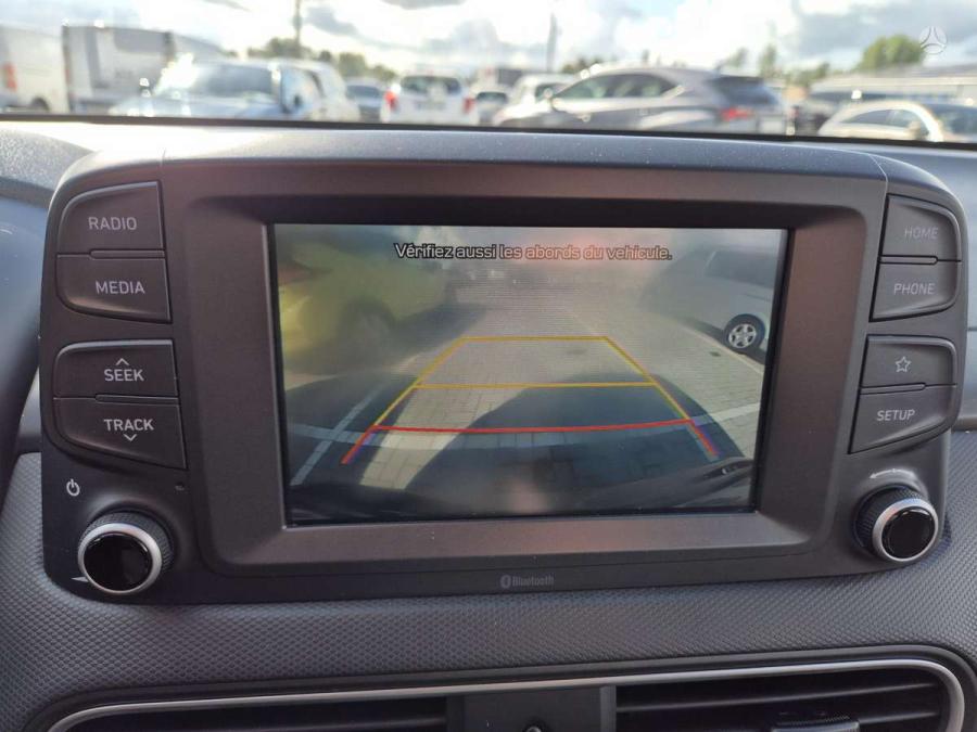 Black Hyundai Kona 2018 in Taurage, with an engine capacity of 1.00 L and mileage of 160 thousand km for 9300 €, photo 11 on AUTOMOTO.COM.LV