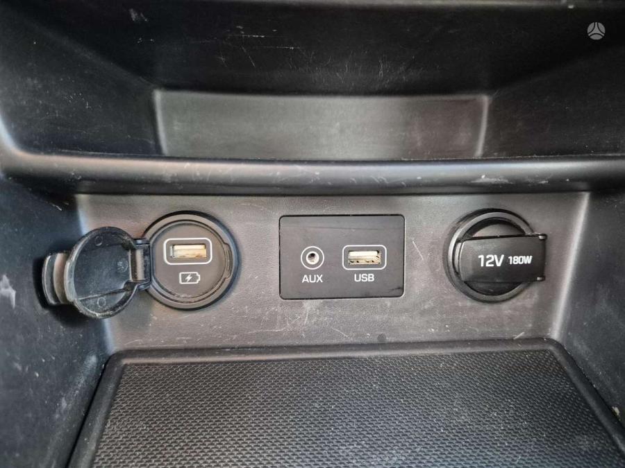 Black Hyundai Kona 2018 in Taurage, with an engine capacity of 1.00 L and mileage of 160 thousand km for 9300 €, photo 12 on AUTOMOTO.COM.LV