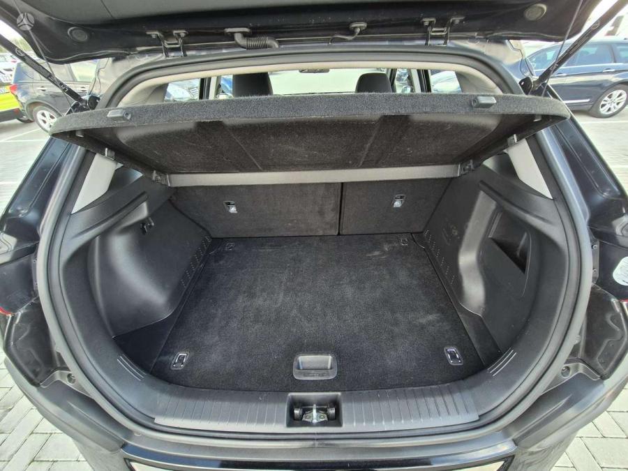 Black Hyundai Kona 2018 in Taurage, with an engine capacity of 1.00 L and mileage of 160 thousand km for 9300 €, photo 14 on AUTOMOTO.COM.LV