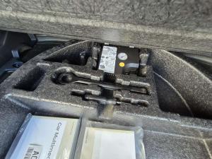 Black Hyundai Kona 2018 in Taurage, with an engine capacity of 1.00 L and mileage of 160 thousand km for 9300 €, photo 15 on AUTOMOTO.COM.LV