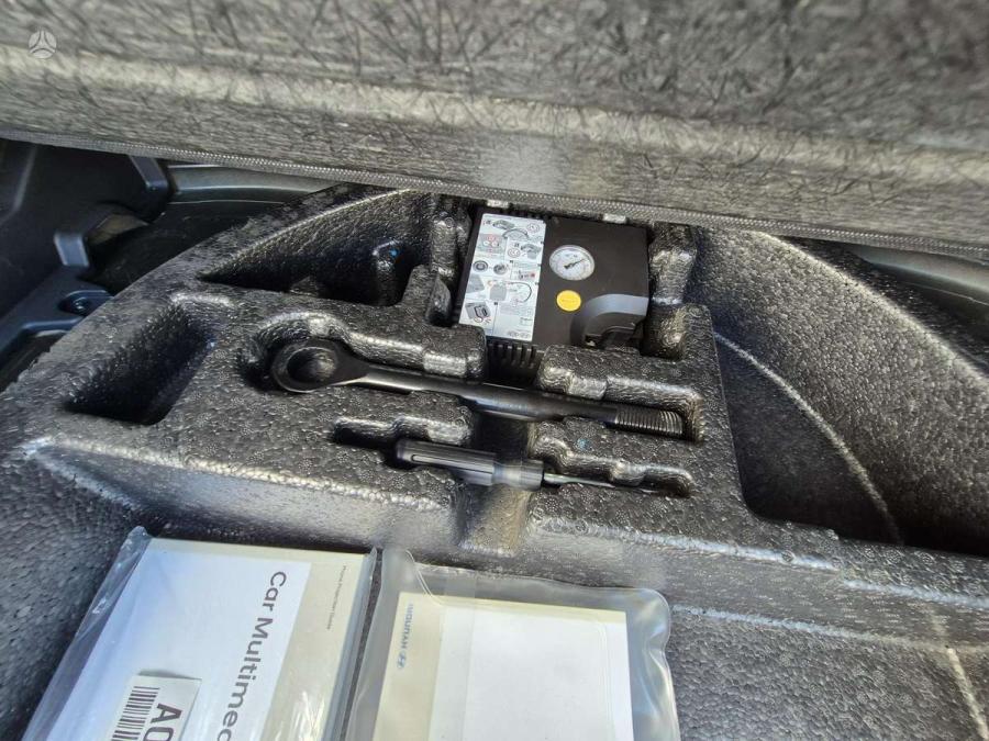 Black Hyundai Kona 2018 in Taurage, with an engine capacity of 1.00 L and mileage of 160 thousand km for 9300 €, photo 15 on AUTOMOTO.COM.LV