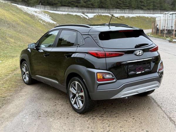 Black Hyundai Kona 2019 in Vilnius, with an engine capacity of 1.60 L and mileage of 130 thousand km for 11999 €, photo 6 on AUTOMOTO.COM.LV