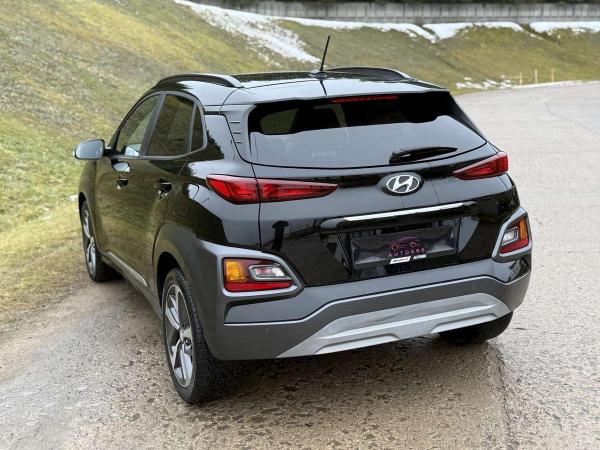 Black Hyundai Kona 2019 in Vilnius, with an engine capacity of 1.60 L and mileage of 130 thousand km for 11999 €, photo 7 on AUTOMOTO.COM.LV