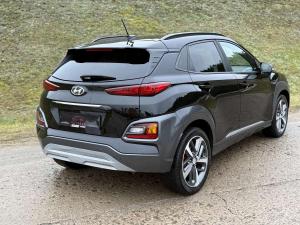 Black Hyundai Kona 2019 in Vilnius, with an engine capacity of 1.60 L and mileage of 130 thousand km for 11999 €, photo 9 on AUTOMOTO.COM.LV