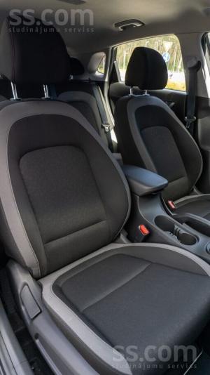 Melns Hyundai Kona 2019 Rīga, ar dzinēja tilpumu 1.60 L un nobraukumu 142 tūkst. km par 14490 €, foto 32 vietnē AUTOMOTO.COM.LV