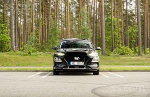 Melns Hyundai Kona 2019 Rīga, ar dzinēja tilpumu 1.60 L un nobraukumu 142 tūkst. km par 12590 €, foto 4 vietnē AUTOMOTO.COM.LV