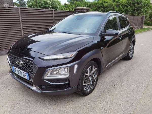 Black Hyundai Kona 2020 in Kaunas, with an engine capacity of 1.58 L and mileage of 178 thousand km for 7700 €, photo 1 on AUTOMOTO.COM.LV