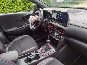 Melns Hyundai Kona 2020 Kauņa, ar dzinēja tilpumu 1.58 L un nobraukumu 178 tūkst. km par 7700 €, foto 15 vietnē AUTOMOTO.COM.LV