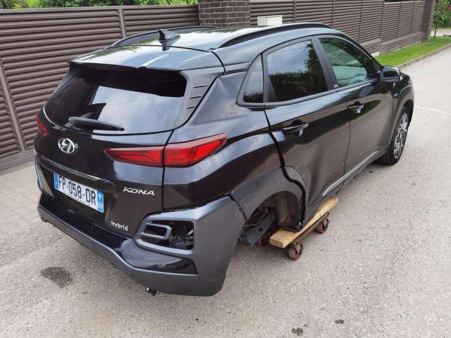 Melns Hyundai Kona 2020 Kauņa, ar dzinēja tilpumu 1.58 L un nobraukumu 178 tūkst. km par 7700 €, foto 28 vietnē AUTOMOTO.COM.LV