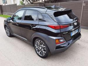 Black Hyundai Kona 2020 in Kaunas, with an engine capacity of 1.58 L and mileage of 179 thousand km for 7100 €, photo  on AUTOMOTO.COM.LV