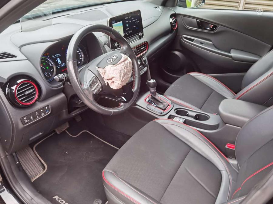 Melns Hyundai Kona 2020 Kauņa, ar dzinēja tilpumu 1.58 L un nobraukumu 179 tūkst. km par 7100 €, foto 17 vietnē AUTOMOTO.COM.LV