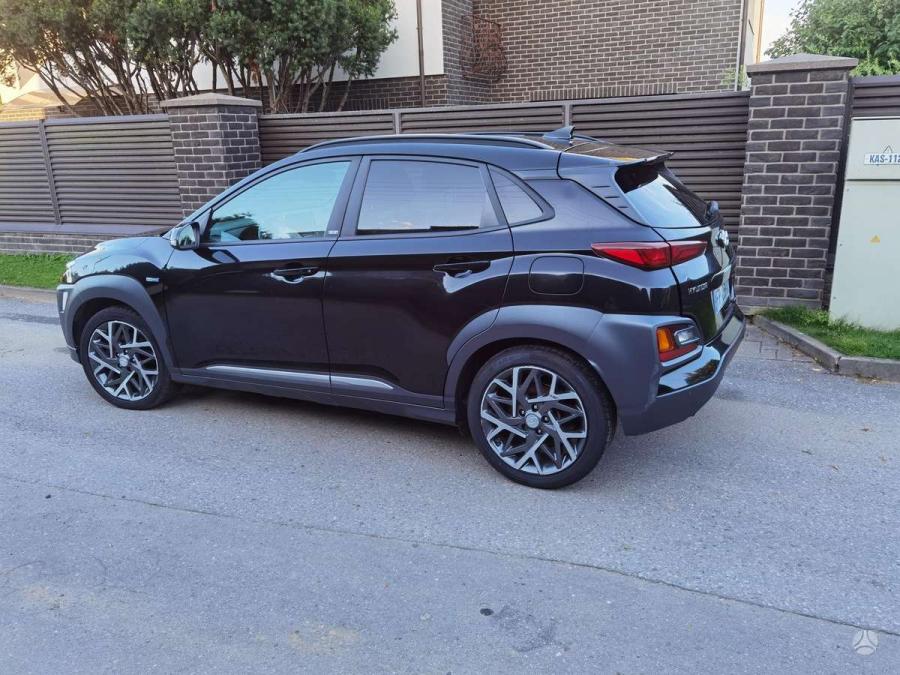 Melns Hyundai Kona 2020 Kauņa, ar dzinēja tilpumu 1.58 L un nobraukumu 179 tūkst. km par 7900 €, foto 4 vietnē AUTOMOTO.COM.LV