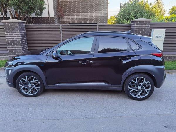 Black Hyundai Kona 2020 in Kaunas, with an engine capacity of 1.58 L and mileage of 179 thousand km for 7700 €, photo 3 on AUTOMOTO.COM.LV