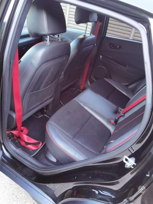 Black Hyundai Kona 2020 in Kaunas, with an engine capacity of 1.58 L and mileage of 179 thousand km for 7700 €, photo 6 on AUTOMOTO.COM.LV
