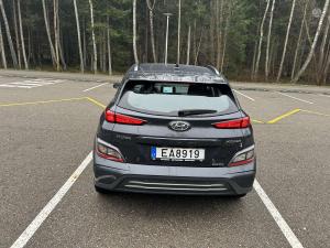 Black Hyundai Kona 2021 in Klaipeda, with an engine capacity of 0.00 L and mileage of 70 thousand km for 14800 €, photo 5 on AUTOMOTO.COM.LV