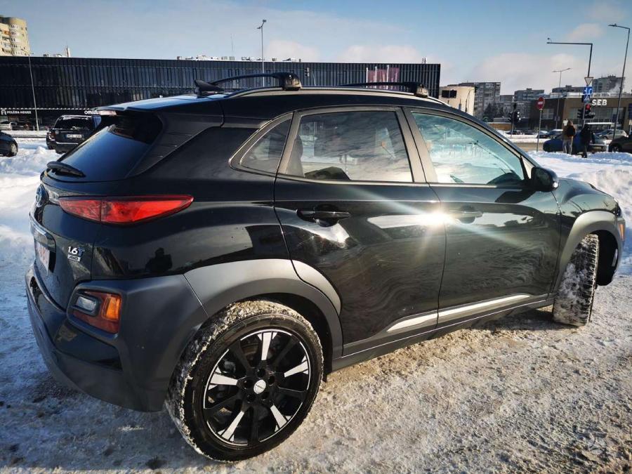 Melns Hyundai Kona 2021 Viļņa, ar dzinēja tilpumu 1.60 L un nobraukumu 37 tūkst. km par 15880 €, foto 7 vietnē AUTOMOTO.COM.LV