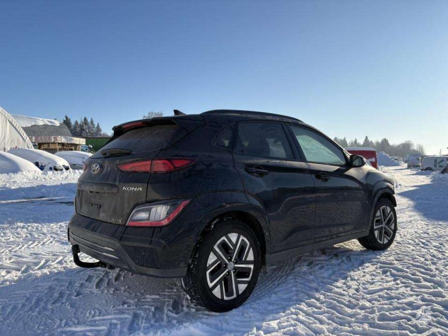 Melns Hyundai Kona 2021 Radviliškis, ar dzinēja tilpumu 0.00 L un nobraukumu 96 tūkst. km par 11750 €, foto 3 vietnē AUTOMOTO.COM.LV