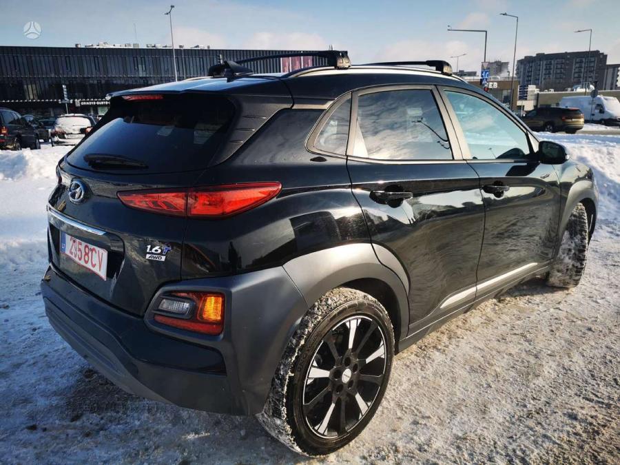 Black Hyundai Kona 2021 in Vilnius, with an engine capacity of 1.59 L and mileage of 37 thousand km for 14990 €, photo 12 on AUTOMOTO.COM.LV