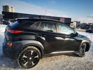 Black Hyundai Kona 2021 in Vilnius, with an engine capacity of 1.59 L and mileage of 37 thousand km for 14990 €, photo 24 on AUTOMOTO.COM.LV