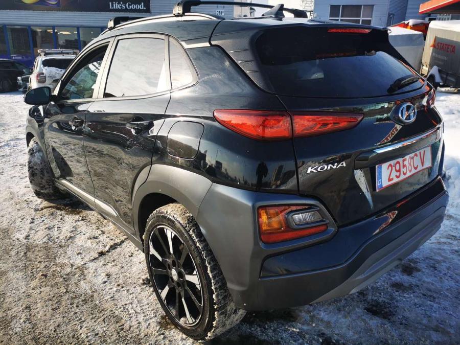 Black Hyundai Kona 2021 in Vilnius, with an engine capacity of 1.59 L and mileage of 37 thousand km for 14990 €, photo 26 on AUTOMOTO.COM.LV