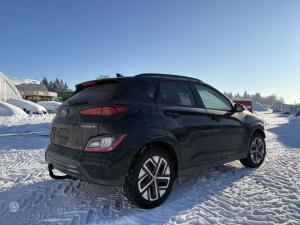 Black Hyundai Kona 2021 in Radviliskis, with an engine capacity of 0.00 L and mileage of 96 thousand km for 11350 €, photo 3 on AUTOMOTO.COM.LV