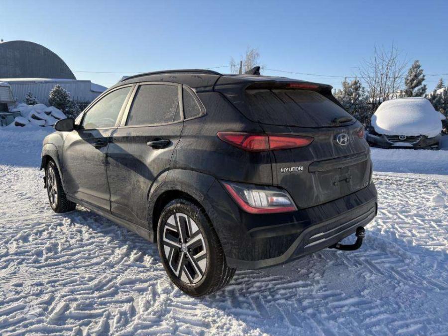 Black Hyundai Kona 2021 in Radviliskis, with an engine capacity of 0.00 L and mileage of 96 thousand km for 11350 €, photo 4 on AUTOMOTO.COM.LV