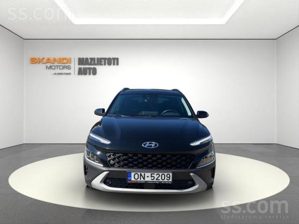 Melns Hyundai Kona 2021 Rīga, ar dzinēja tilpumu 1.60 L un nobraukumu 50 tūkst. km par 17290 €, foto 2 vietnē AUTOMOTO.COM.LV