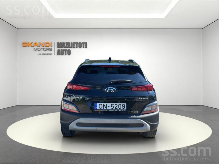 Melns Hyundai Kona 2021 Rīga, ar dzinēja tilpumu 1.60 L un nobraukumu 50 tūkst. km par 17290 €, foto 6 vietnē AUTOMOTO.COM.LV
