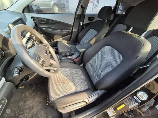 Black Hyundai Kona 2021 in Vilnius, with an engine capacity of 2.00 L and mileage of 110 thousand km for 9600 €, photo 7 on AUTOMOTO.COM.LV