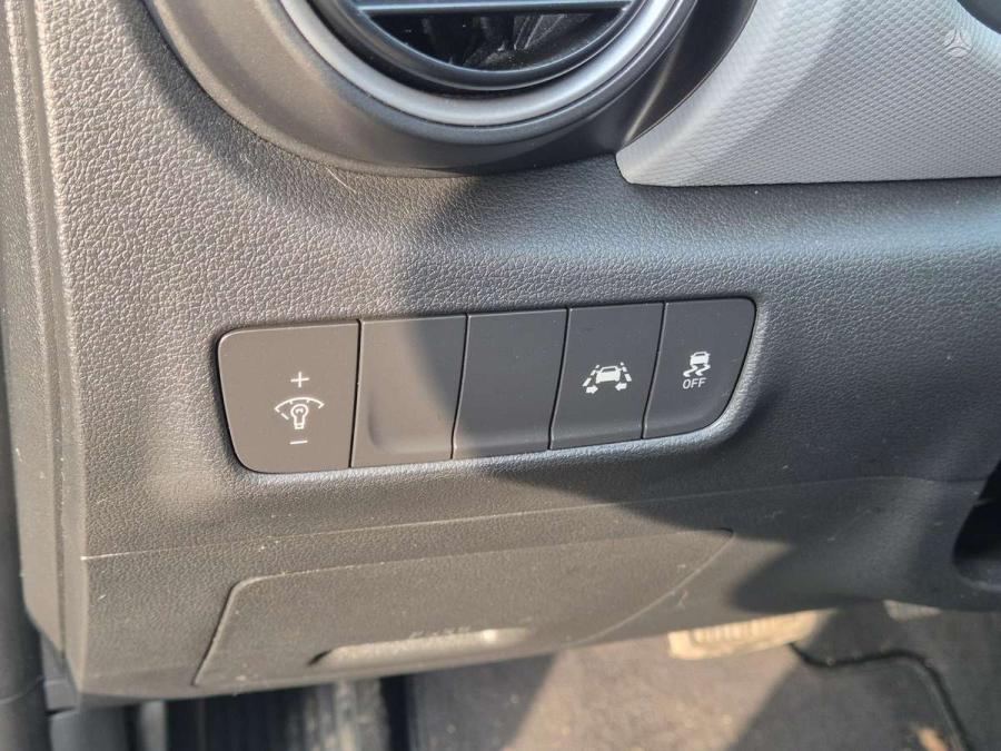 Melns Hyundai Kona 2021 Viļņa, ar dzinēja tilpumu 2.00 L un nobraukumu 110 tūkst. km par 9600 €, foto 17 vietnē AUTOMOTO.COM.LV