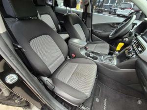 Black Hyundai Kona 2021 in Vilnius, with an engine capacity of 2.00 L and mileage of 111 thousand km for 8600 €, photo 14 on AUTOMOTO.COM.LV