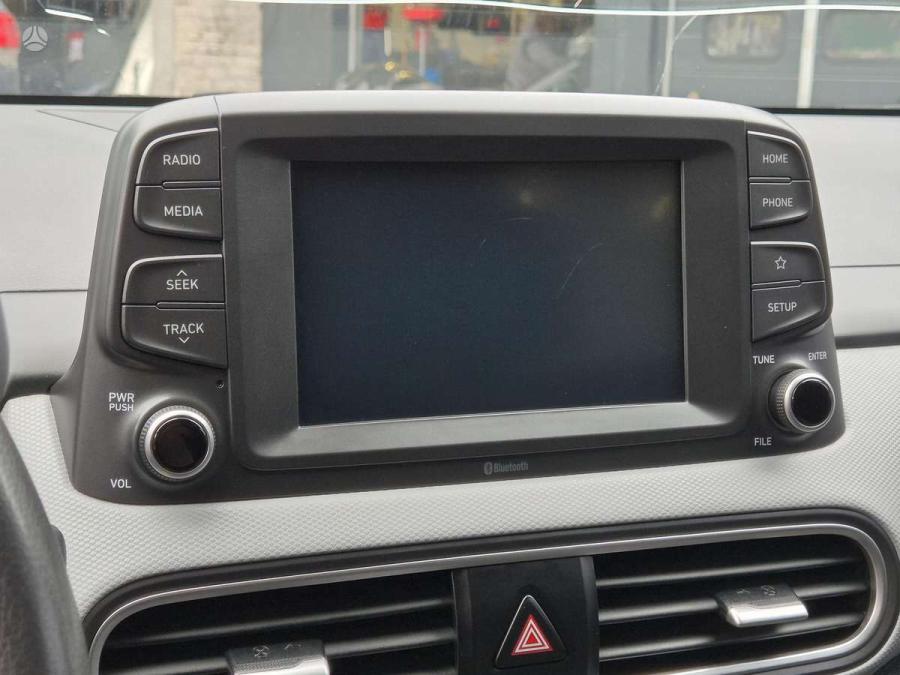 Black Hyundai Kona 2021 in Vilnius, with an engine capacity of 2.00 L and mileage of 111 thousand km for 8600 €, photo 17 on AUTOMOTO.COM.LV