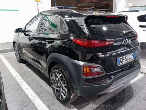 Melns Hyundai Kona 2021 Viļņa, ar dzinēja tilpumu 1.60 L un nobraukumu 83 tūkst. km par 15900 €, foto 2 vietnē AUTOMOTO.COM.LV