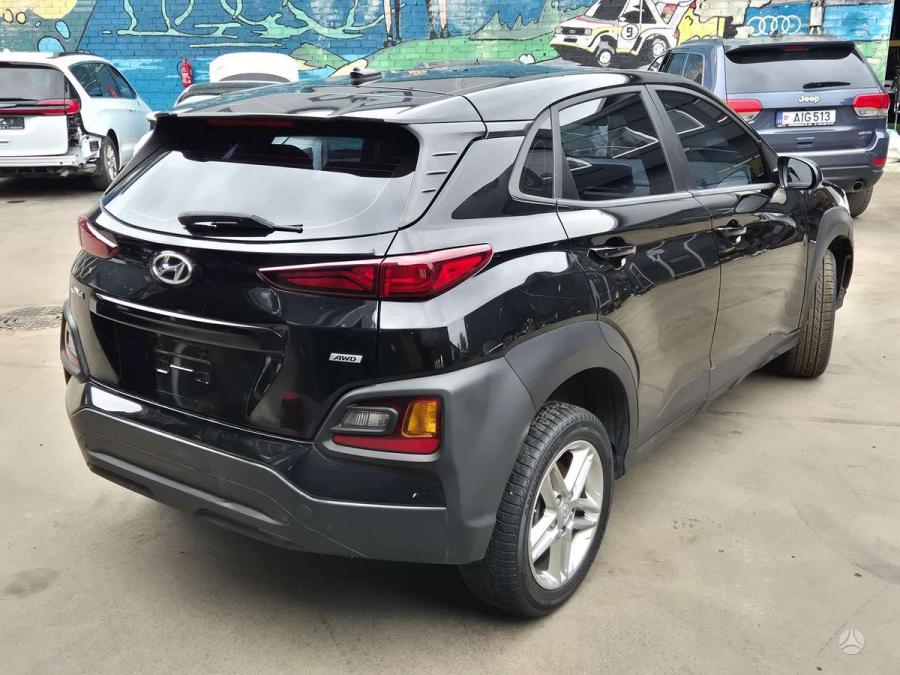 Melns Hyundai Kona 2021 Viļņa, ar dzinēja tilpumu 2.00 L un nobraukumu 111 tūkst. km par 8600 €, foto 6 vietnē AUTOMOTO.COM.LV