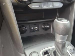 Melns Hyundai Kona 2021 Viļņa, ar dzinēja tilpumu 2.00 L un nobraukumu 111 tūkst. km par 8600 €, foto 20 vietnē AUTOMOTO.COM.LV
