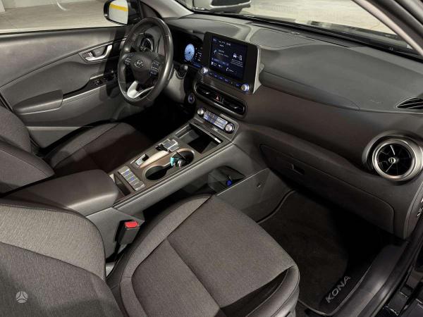 Melns Hyundai Kona 2022 Kauņa, ar dzinēja tilpumu 0.00 L un nobraukumu 35 tūkst. km par 15700 €, foto 8 vietnē AUTOMOTO.COM.LV
